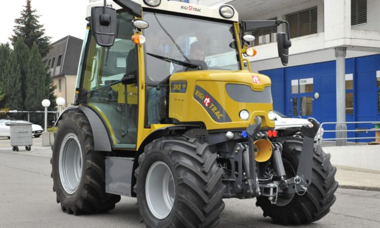 Στην παραγωγή το νέο πλήρως ηλεκτρικό τρακτέρ της ελβετικής Rigitrac